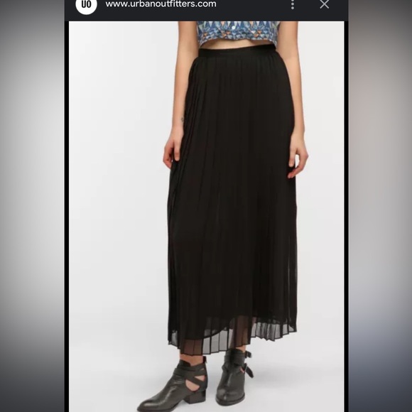 Sparkle & Fade | Skirts | Sparkle Fade Pleated Chiffon Maxi Skirt Size ...